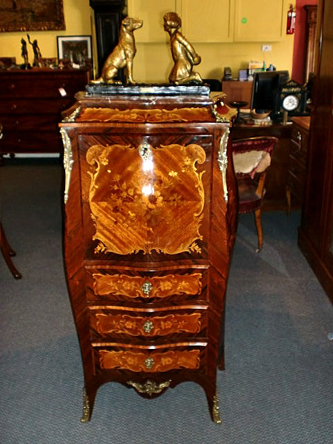 New Arrivals | Louis' Antiques incorporating The Perth Antique Centre