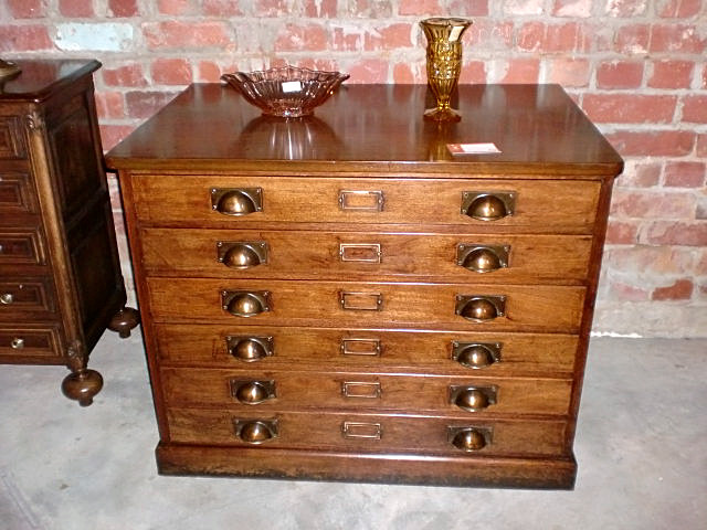 English Gallery | Louis' Antiques incorporating The Perth Antique Centre