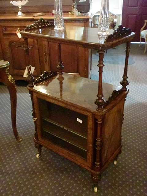 English Gallery | Louis' Antiques incorporating The Perth Antique Centre
