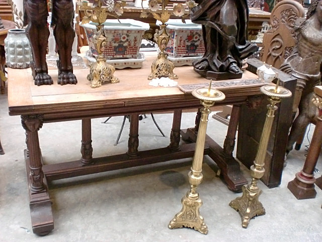 On The Water | Louis' Antiques incorporating The Perth Antique Centre